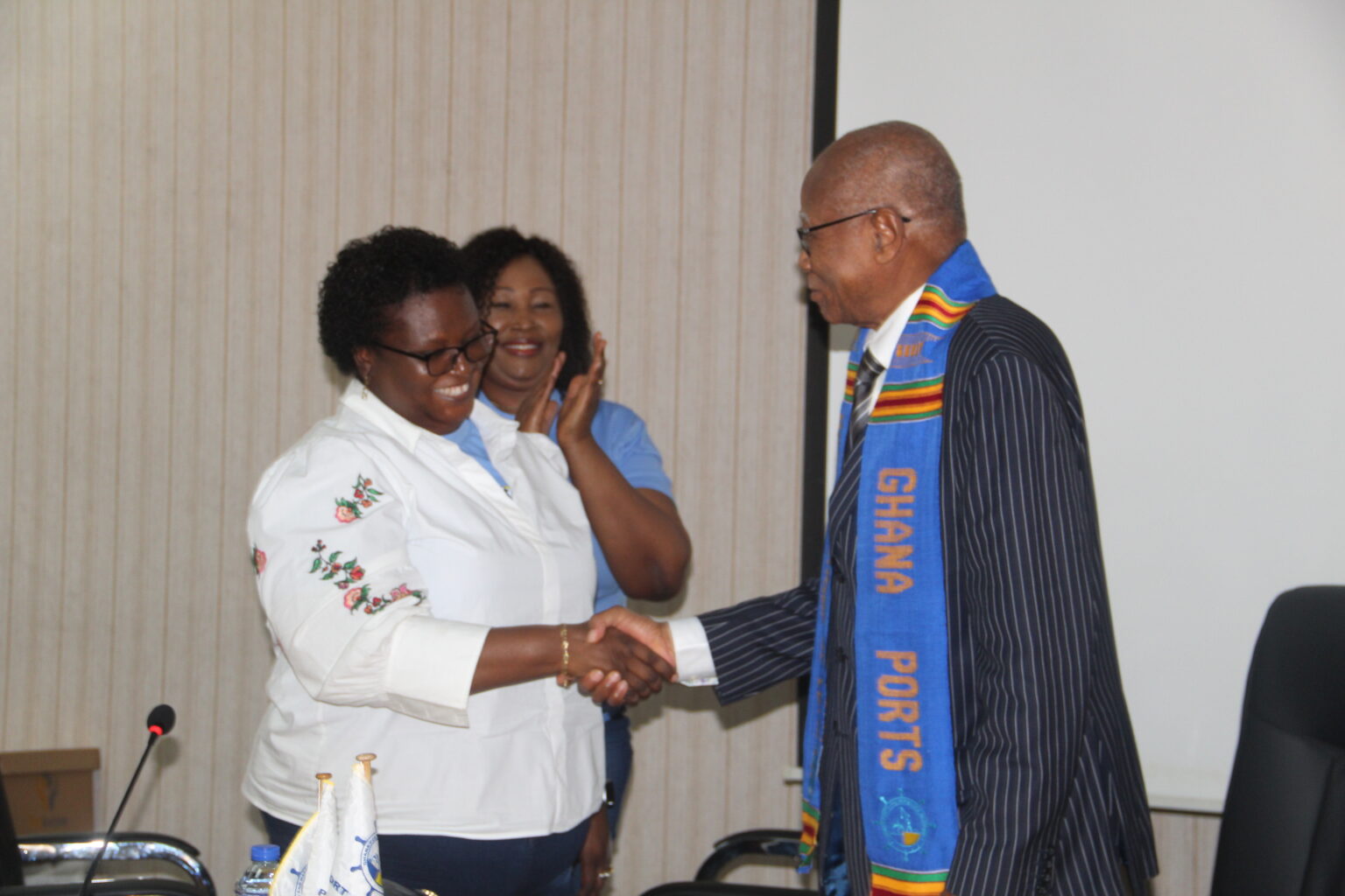 Togo : La délégation de Ghana Ports Ladies Association reçue par le DG ...