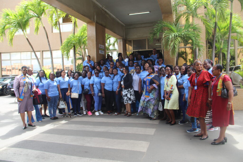 Togo : La délégation de Ghana Ports Ladies Association reçue par le DG ...